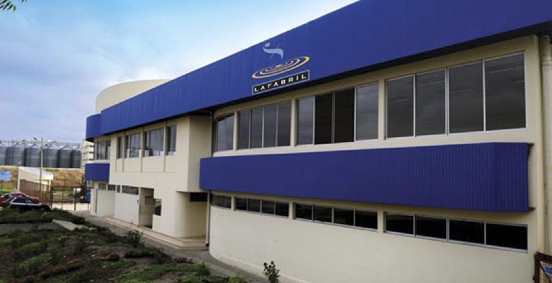 LA FABRIL AYUDA A RECONSTRUIR MANABÍ – La Fabril